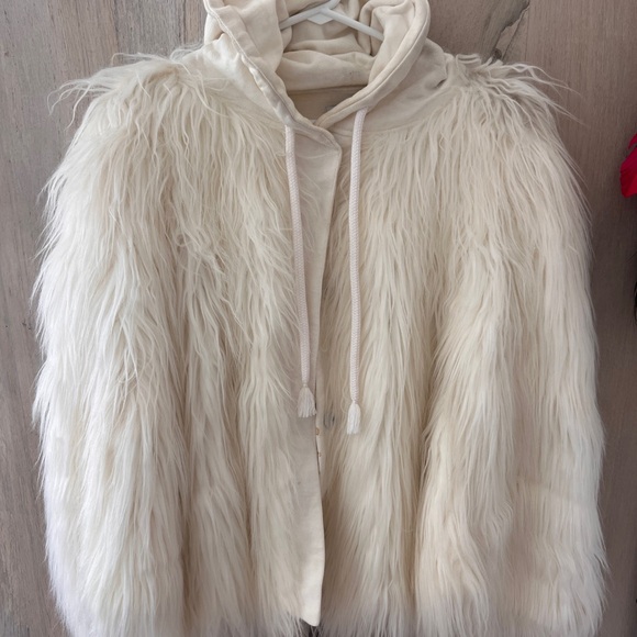 House Of Fluff | Jackets & Coats | House Of Fluff Yeti Convertible ...
